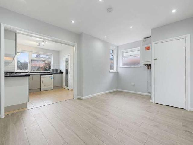 3 bed property for sale