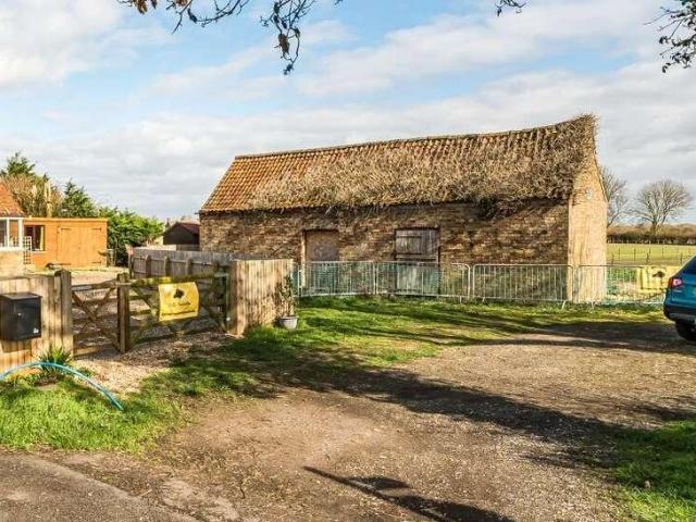 3 bed property for sale