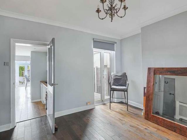 3 bed property for sale