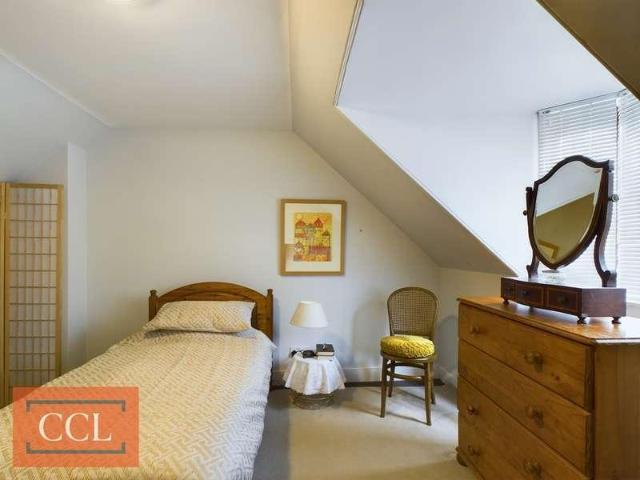3 bed property for sale
