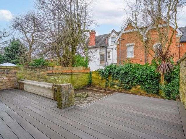 3 bed property for sale