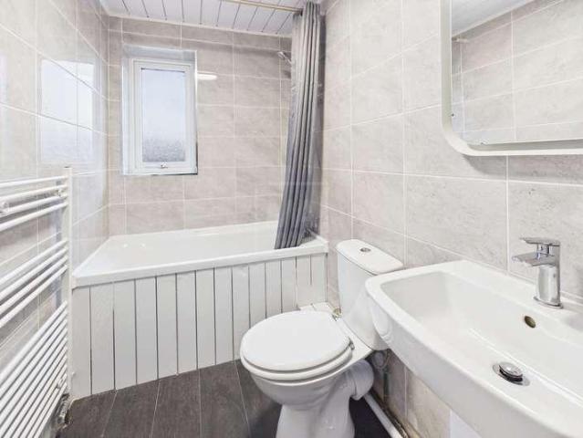 3 bed property for sale