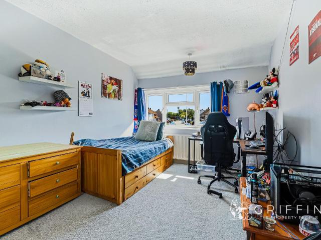 3 bed property for sale