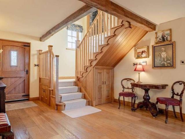 5 bed property for sale