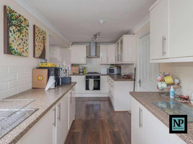 3 bed property for sale