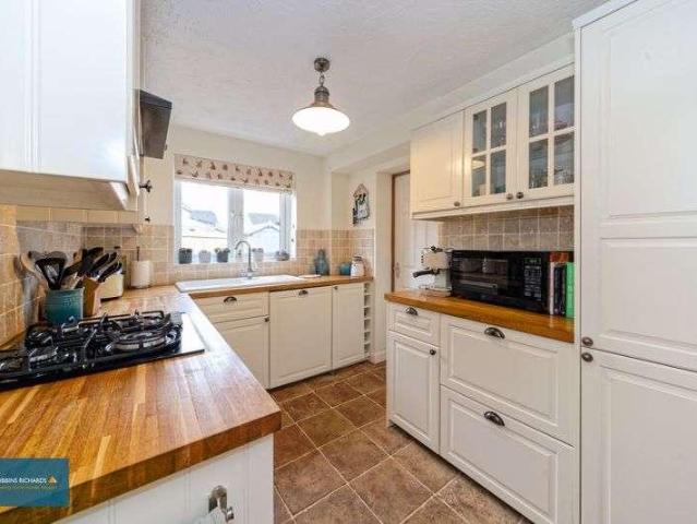 3 bed property for sale