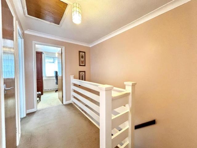 3 bed property for sale