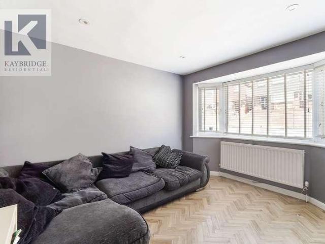 3 bed property for sale