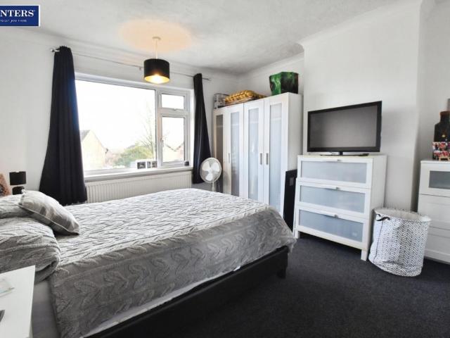 3 bed property for sale