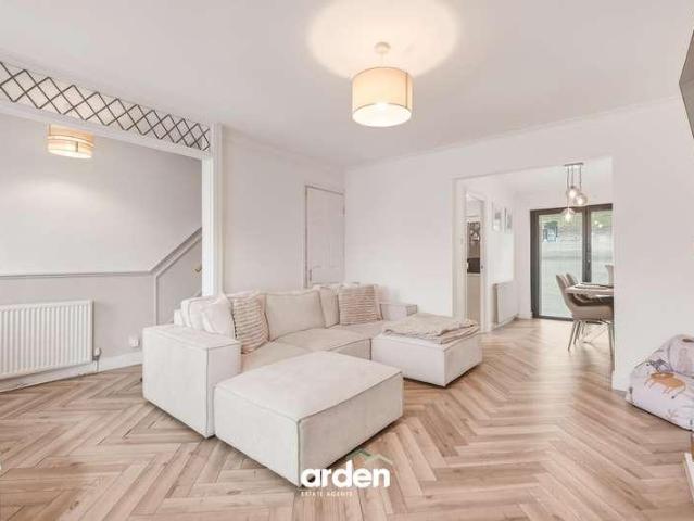 3 bed property for sale