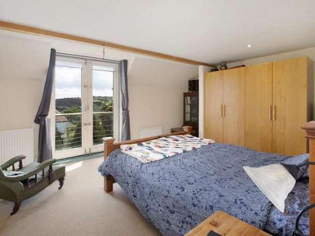3 bed property for sale