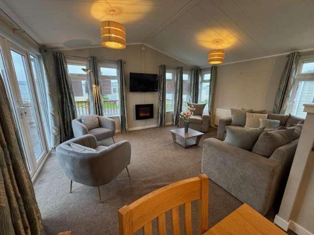 3 bed property for sale