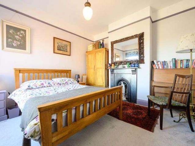 3 bed property for sale