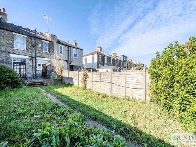 3 bed property for sale