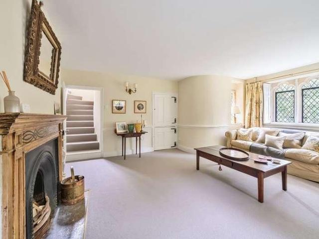 3 bed property for sale