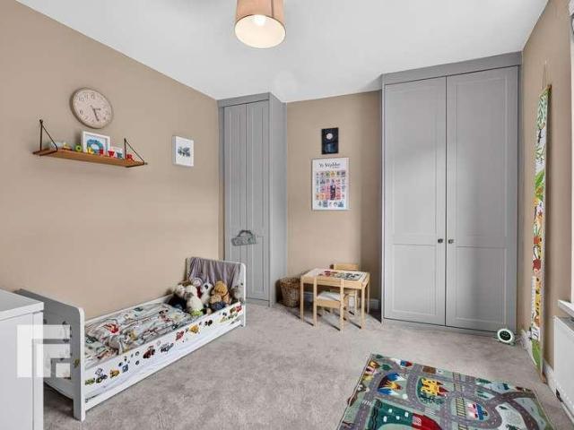 3 bed property for sale