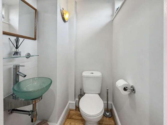 3 bed property for sale