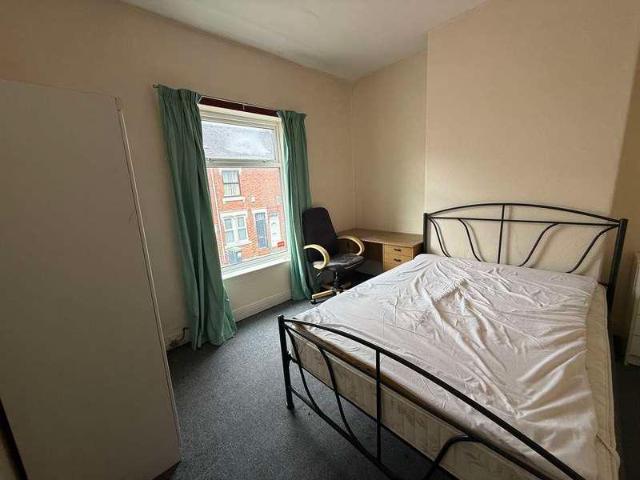 3 bed property for sale
