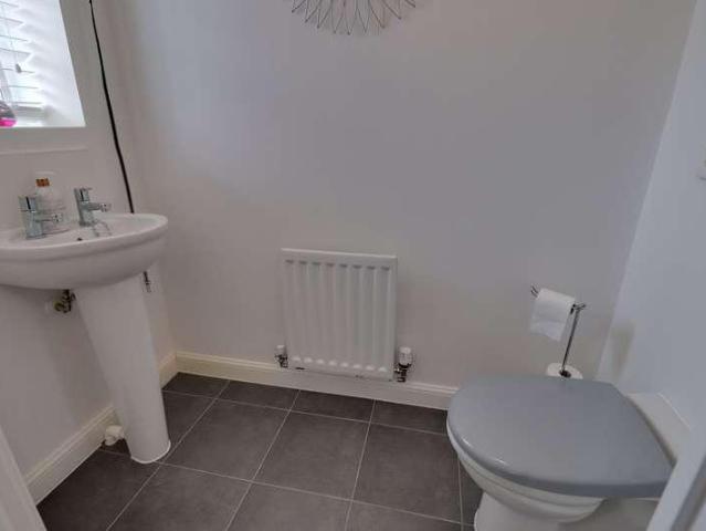 3 bed property for sale