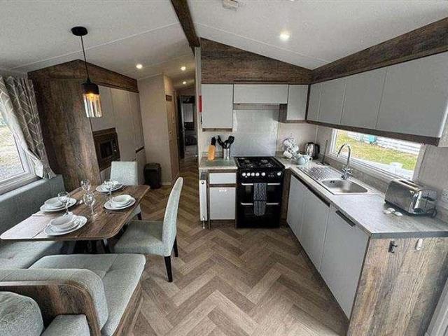 3 bed property for sale
