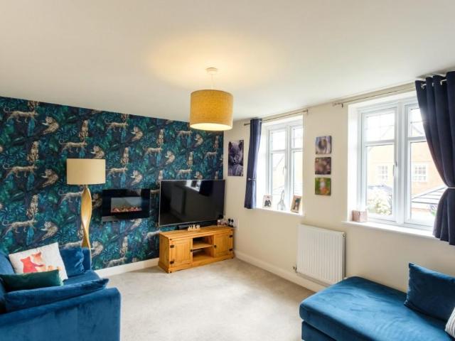 3 bed property for sale