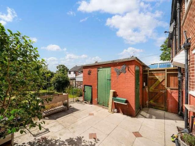 3 bed property for sale