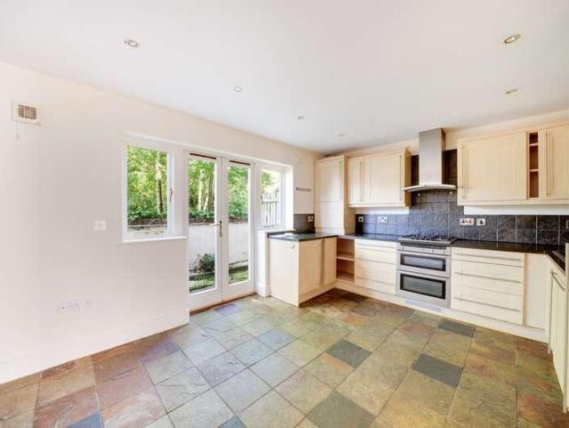3 bed property for sale