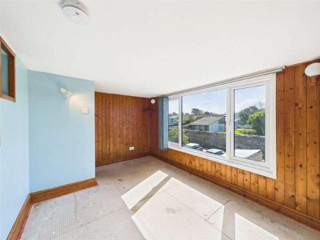 3 bed property for sale