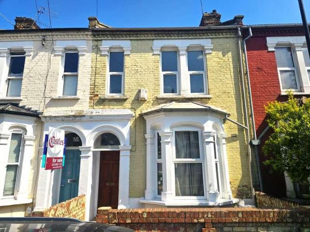 3 bed property for sale