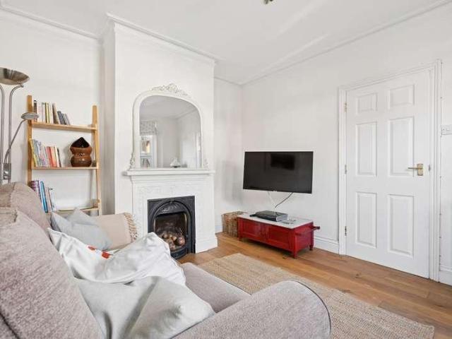 3 bed property for sale