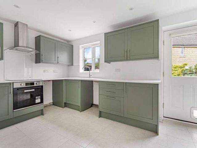 3 bed property for sale