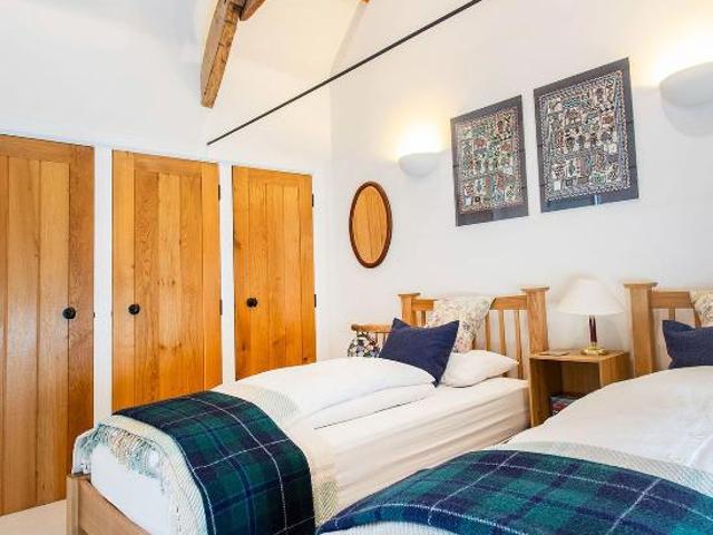 3 bed property for sale