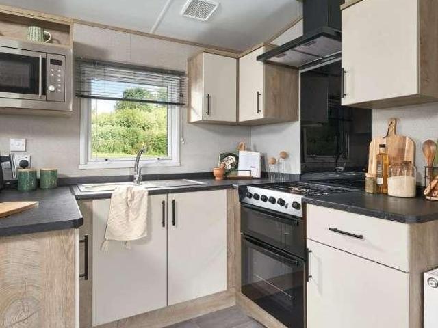 3 bed property for sale