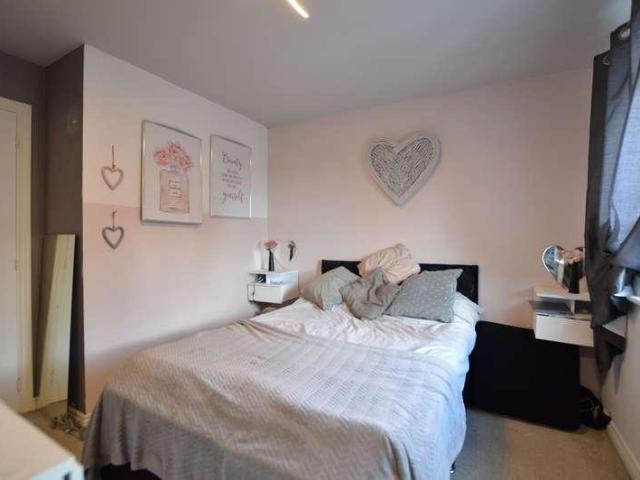 3 bed property for sale