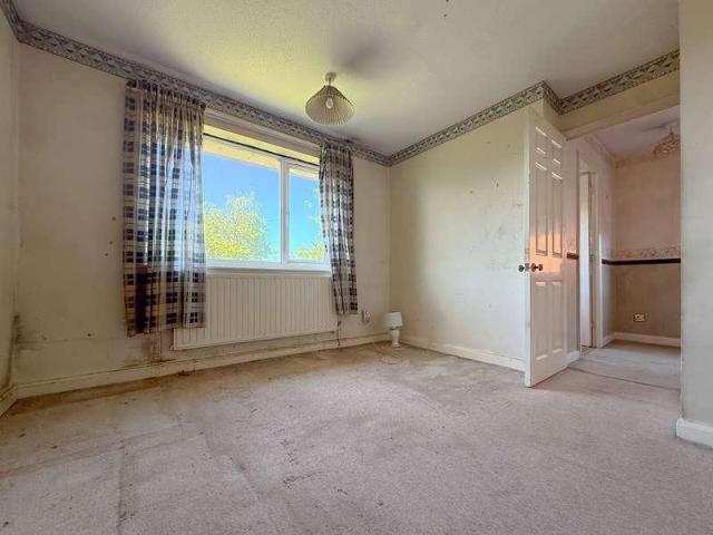 3 bed property for sale