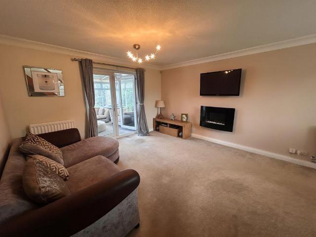 3 bed property for sale