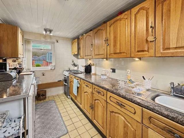 3 bed property for sale