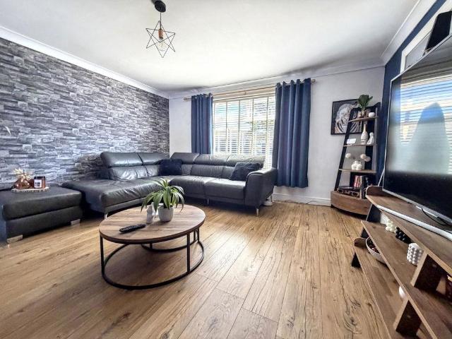 3 bed property for sale