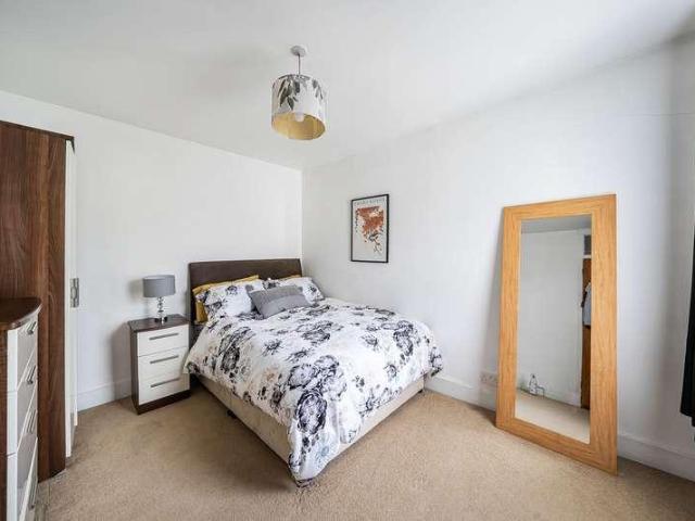 3 bed property for sale