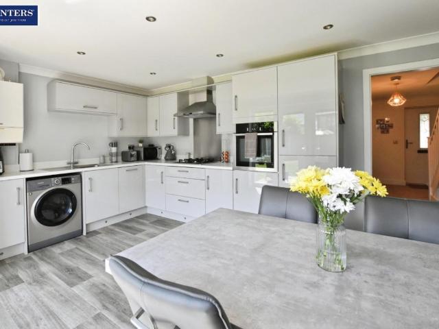 3 bed property for sale