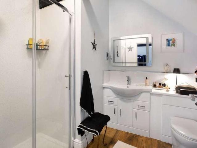 3 bed property for sale