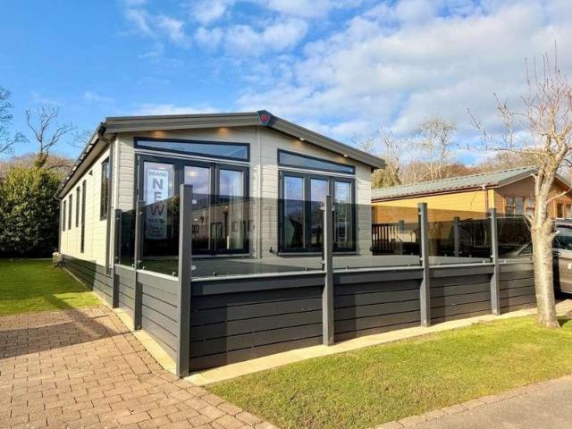 3 bed property for sale