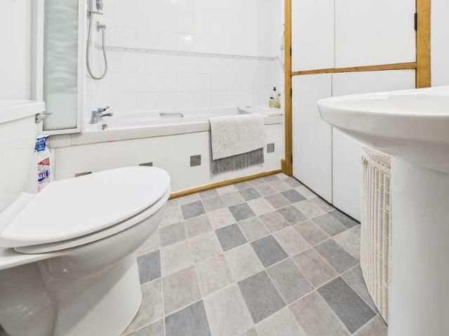 3 bed property for sale