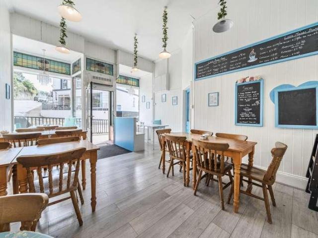 3 bed property for sale