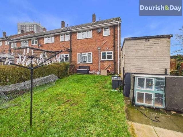 3 bed property for sale