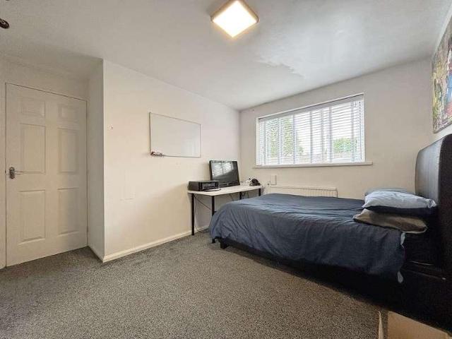 3 bed property for sale