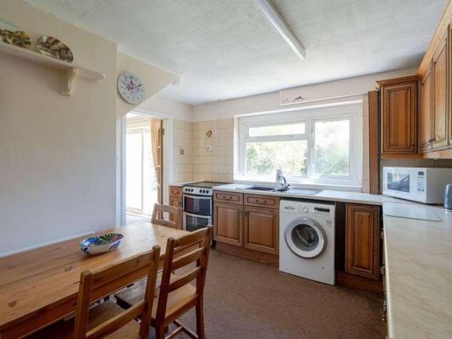3 bed property for sale