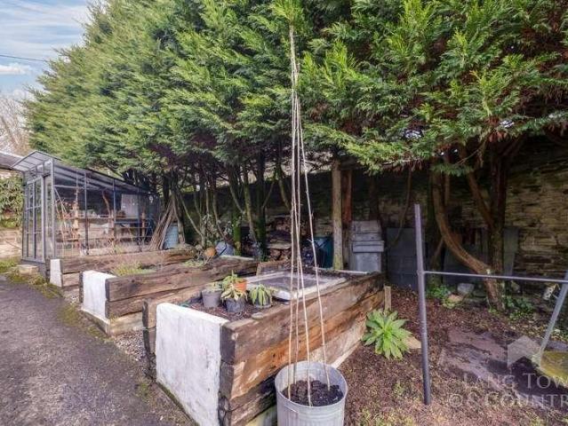 3 bed property for sale
