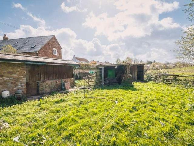 3 bed property for sale