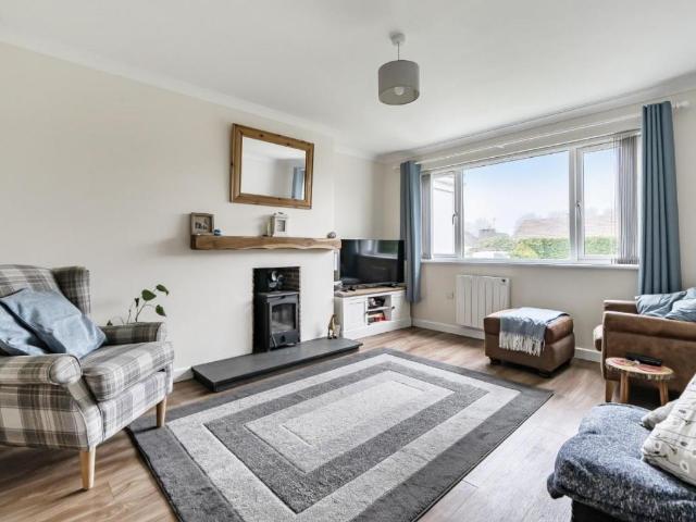 3 bed property for sale